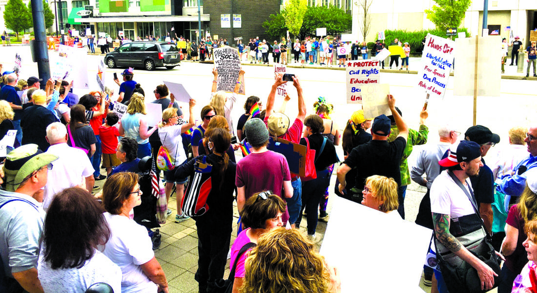1,200 protest president, parade in Youngstown | News, Sports, Jobs ...